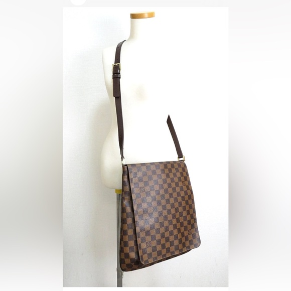 Louis Vuitton | Bags | Louis Vuitton Brown Checkered Messenger Bag ...